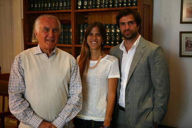 “Lo mejor es ayudarlos a formarse” - Información General