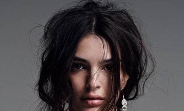 La sensual protesta que Emily Ratajkowski lanzó contra Donald Trump